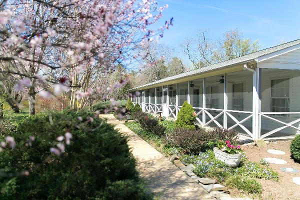 Magnolia Morning Suites - Bowling Green, VA